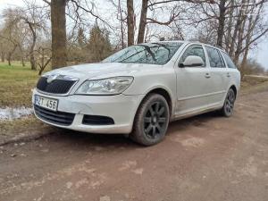 Skoda Octavia 2009 in Vilnius, with an engine capacity of 1.90 L and mileage of 393 thousand km for 1650 €, photo 13 on AUTOMOTO.COM.LV