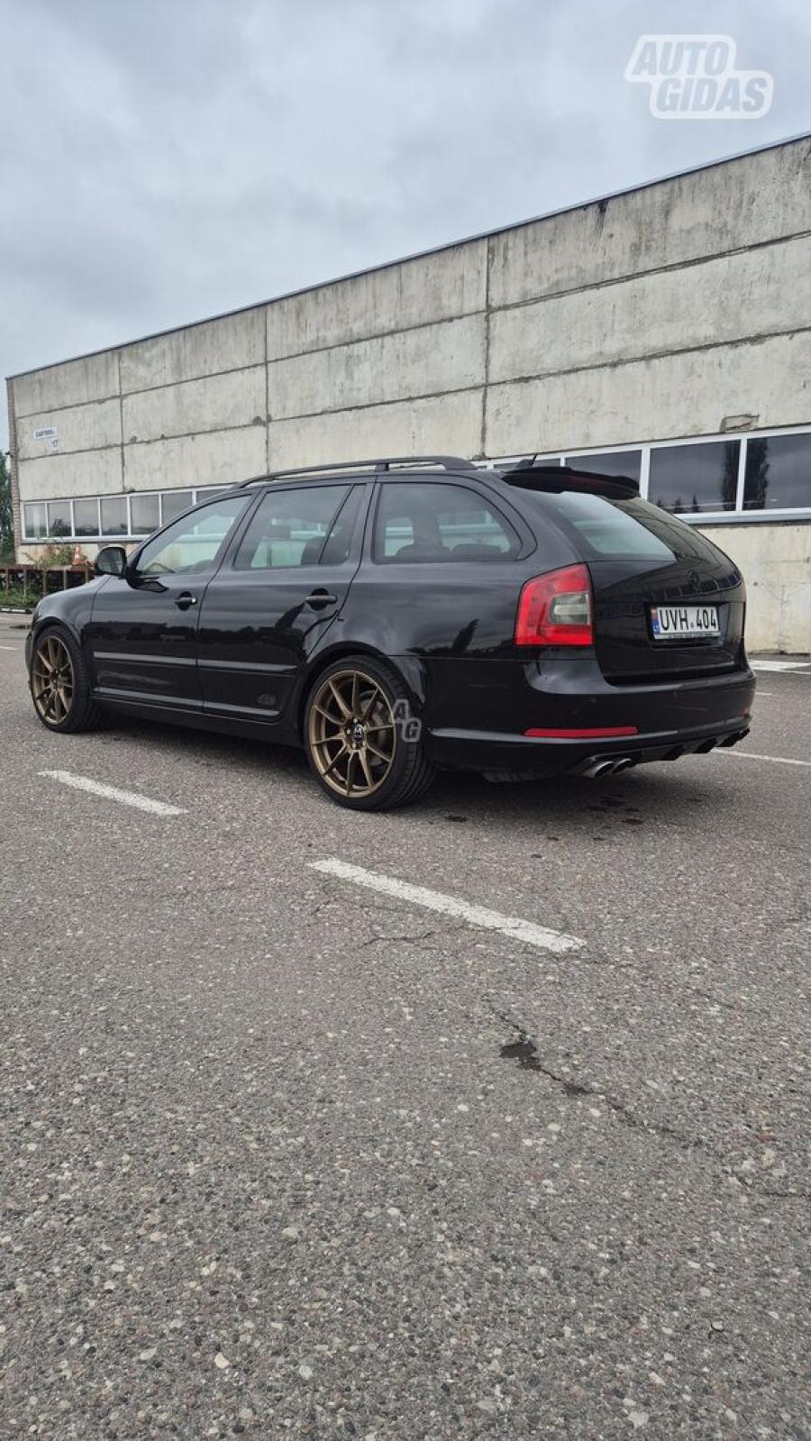 Skoda Octavia 2009 Alīta, ar dzinēja tilpumu 2.00 L un nobraukumu 500 tūkst. km par 6500 €, foto 4 vietnē AUTOMOTO.COM.LV