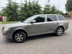 Skoda Octavia 2009 Viļņa, ar dzinēja tilpumu 1.90 L un nobraukumu 433 tūkst. km par 900 €, foto 3 vietnē AUTOMOTO.COM.LV