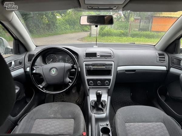 Skoda Octavia 2009 in Vilnius, with an engine capacity of 1.90 L and mileage of 433 thousand km for 900 €, photo 6 on AUTOMOTO.COM.LV