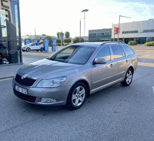 Skoda Octavia 2009 in Vilnius, with an engine capacity of 1.40 L and mileage of 325 thousand km for 2250 €, photo 4 on AUTOMOTO.COM.LV