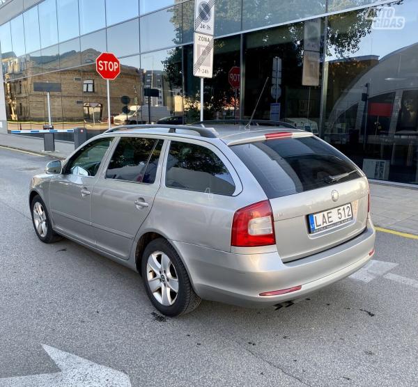 Skoda Octavia 2009 in Vilnius, with an engine capacity of 1.40 L and mileage of 325 thousand km for 2250 €, photo 7 on AUTOMOTO.COM.LV