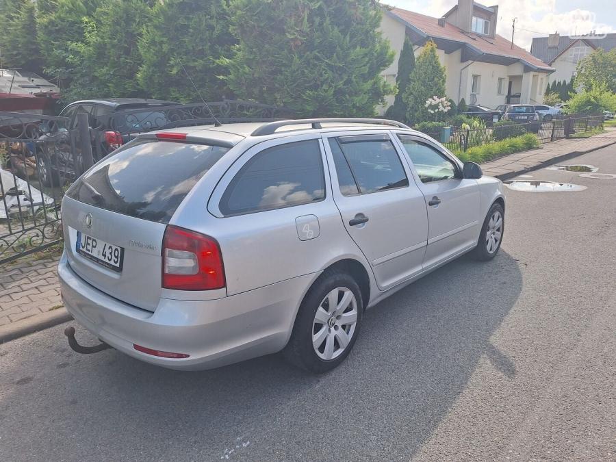 Шкода Октавия 2009 в Клайпеда, объемом двигателя 1.90 л и пробегом 300 тыс. км за 1650 €, фото 4 на AUTOMOTO.COM.LV