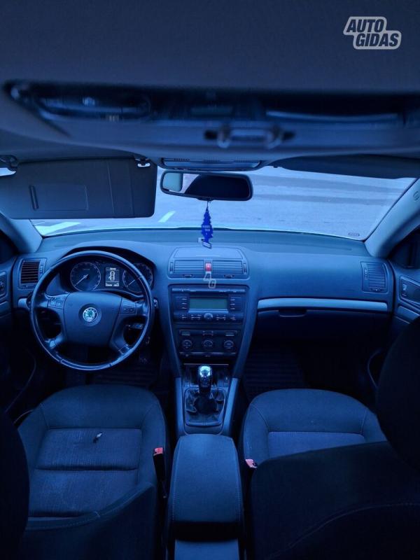 Skoda Octavia 2009 in Vilnius, with an engine capacity of 1.90 L and mileage of 320 thousand km for 1350 €, photo 10 on AUTOMOTO.COM.LV