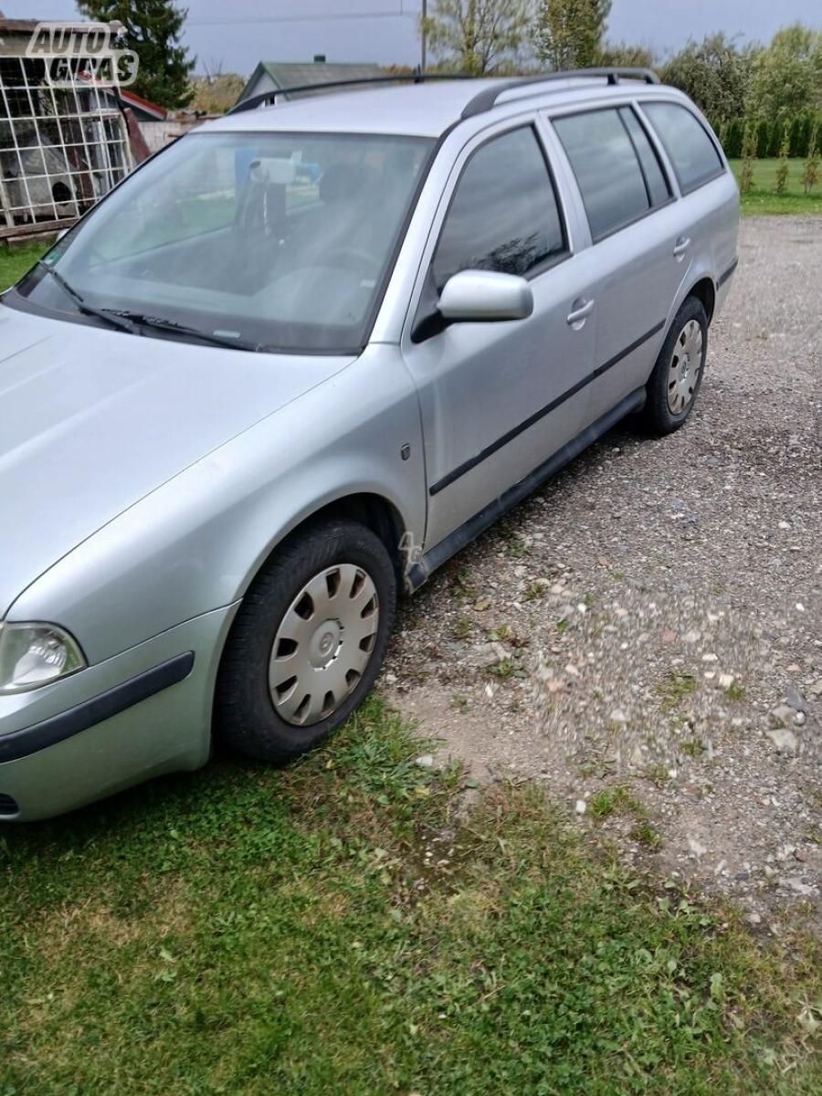 Skoda Octavia 2009 in Vilnius, with an engine capacity of 1.90 L and mileage of 311 thousand km for 500 €, photo 3 on AUTOMOTO.COM.LV