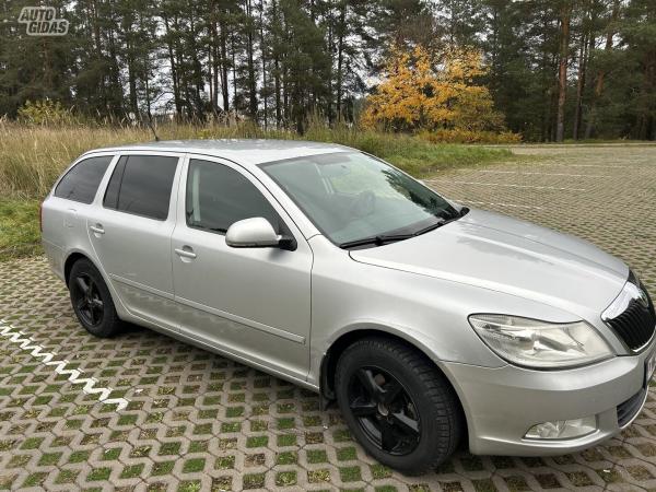 Skoda Octavia 2009 Varėna, ar dzinēja tilpumu 1.60 L un nobraukumu 375 tūkst. km par 1800 €, foto 3 vietnē AUTOMOTO.COM.LV