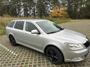 Skoda Octavia 2009 in Varena, with an engine capacity of 1.60 L and mileage of 375 thousand km for 1800 €, photo 3 on AUTOMOTO.COM.LV