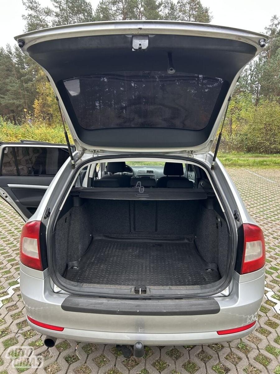 Skoda Octavia 2009 in Varena, with an engine capacity of 1.60 L and mileage of 375 thousand km for 1800 €, photo 9 on AUTOMOTO.COM.LV