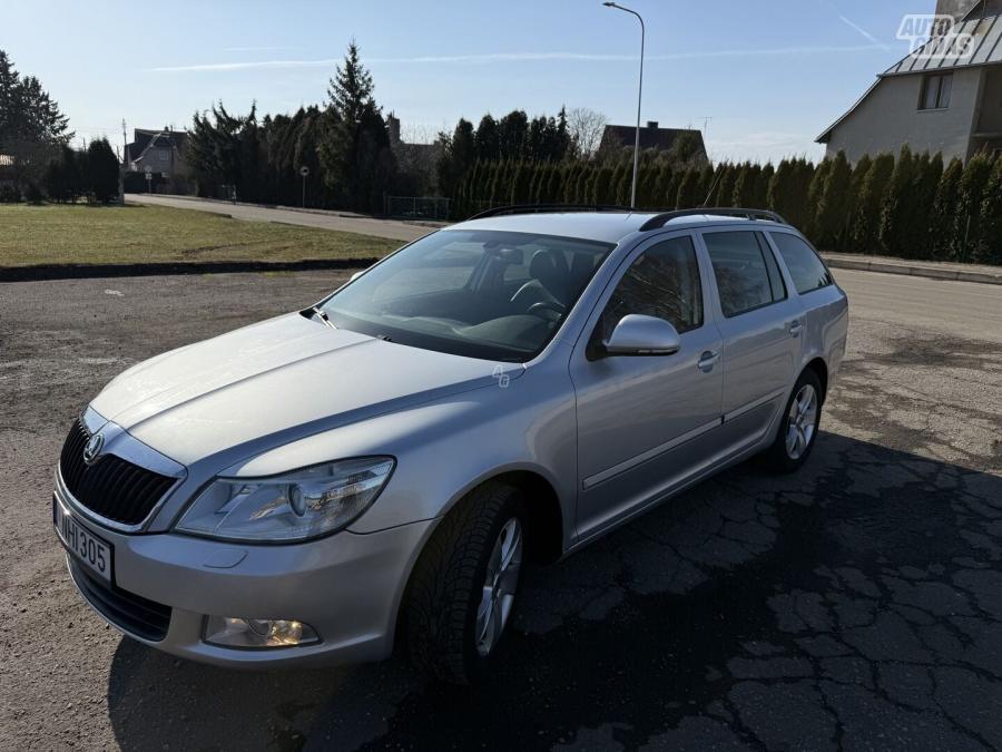 Skoda Octavia 2010 Viļņa, ar dzinēja tilpumu 2.00 L un nobraukumu 238 tūkst. km par 3800 €, foto 3 vietnē AUTOMOTO.COM.LV