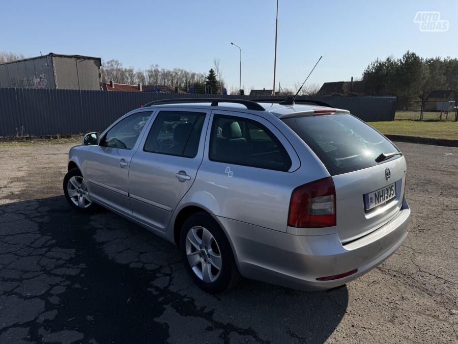 Skoda Octavia 2010 Viļņa, ar dzinēja tilpumu 2.00 L un nobraukumu 238 tūkst. km par 3800 €, foto 4 vietnē AUTOMOTO.COM.LV