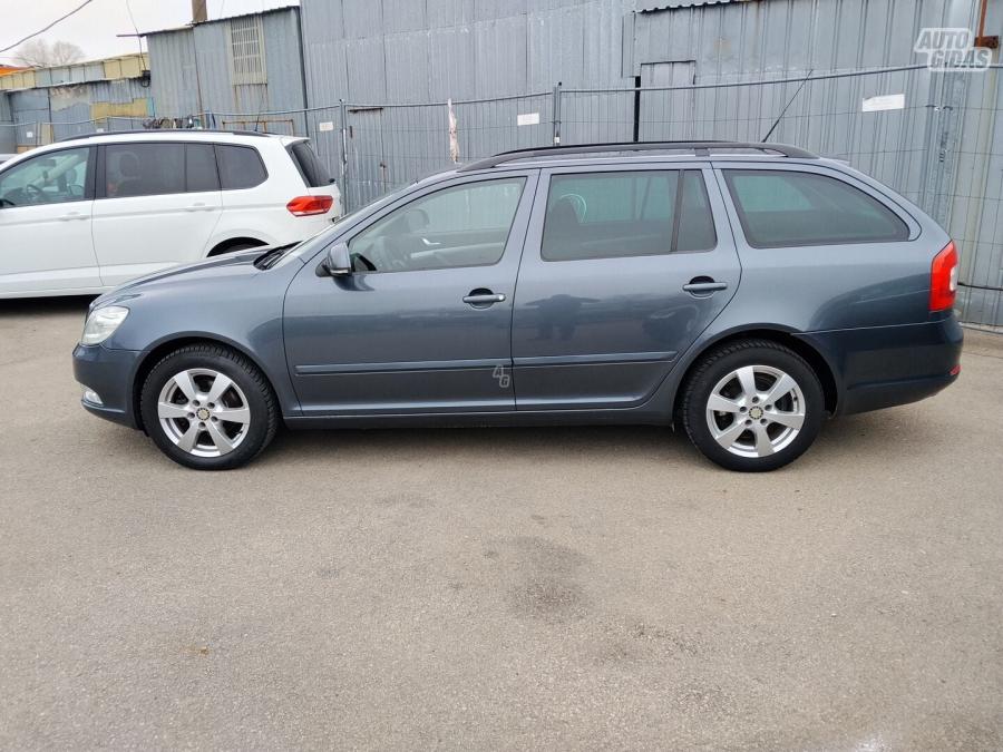 Skoda Octavia 2010 in Klaipeda, with an engine capacity of 1.60 L and mileage of 271 thousand km for 4200 €, photo 5 on AUTOMOTO.COM.LV