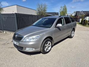 Skoda Octavia 2010 in Kaunas, with an engine capacity of 1.60 L and mileage of 392 thousand km for 1700 €, photo  on AUTOMOTO.COM.LV