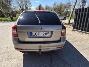 Шкода Октавия 2010 в Каунас, объемом двигателя 1.60 л и пробегом 392 тыс. км за 1700 €, фото 8 на AUTOMOTO.COM.LV