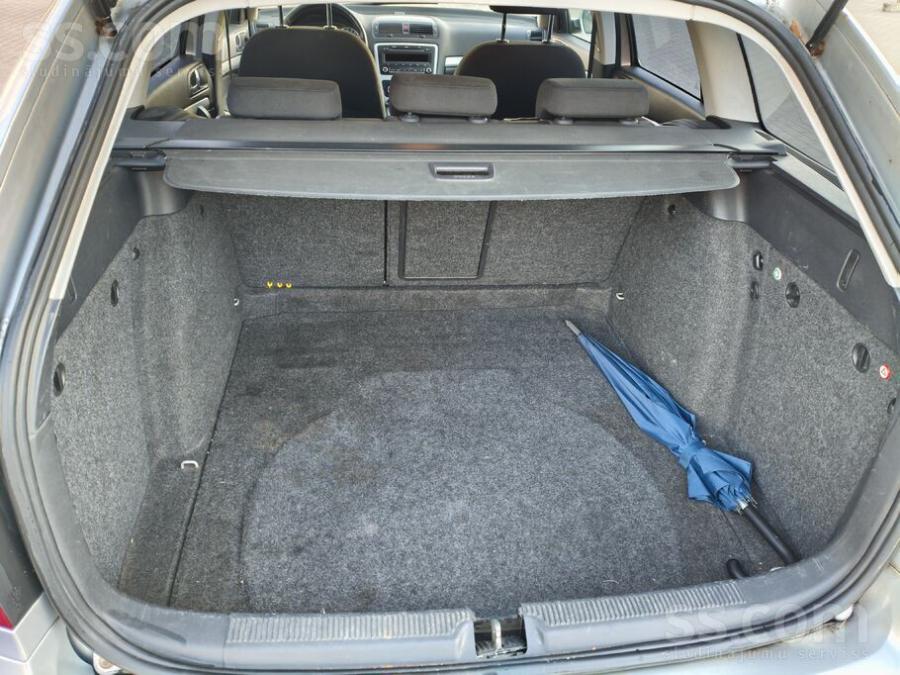 Skoda Octavia 2010 in Riga, with an engine capacity of 1.90 L and mileage of 401 thousand km for 600 €, photo 9 on AUTOMOTO.COM.LV