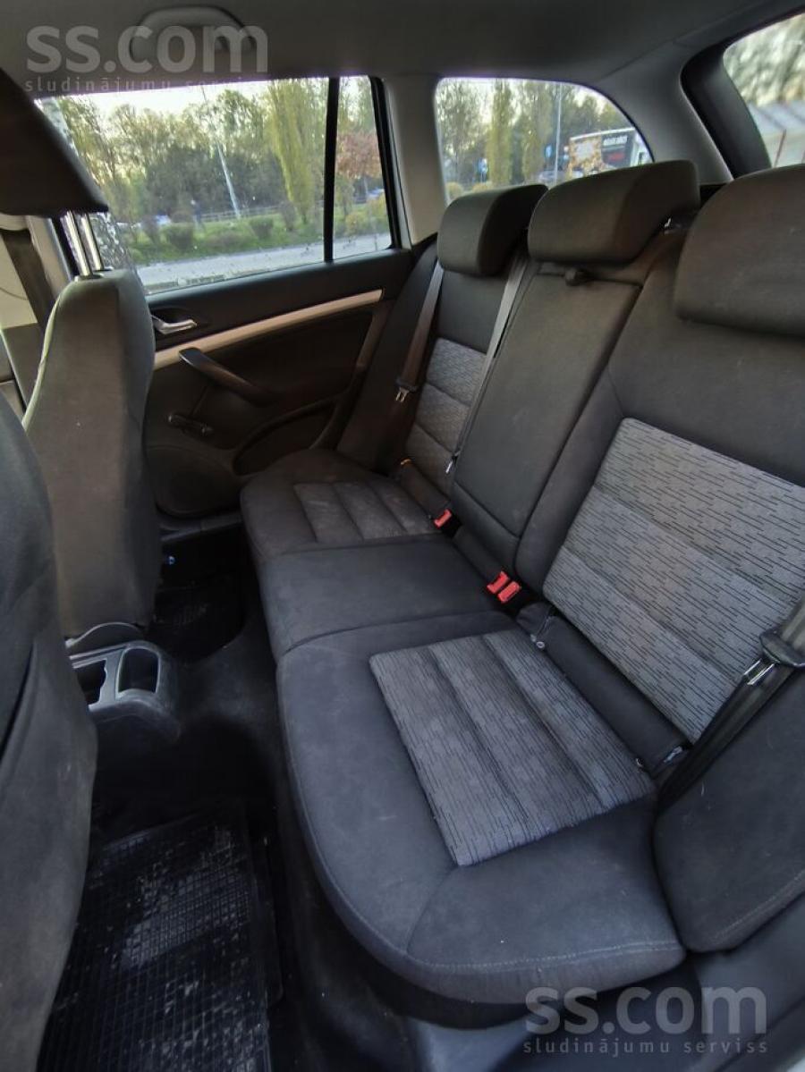 Skoda Octavia 2010 in Riga, with an engine capacity of 1.90 L and mileage of 401 thousand km for 600 €, photo 12 on AUTOMOTO.COM.LV