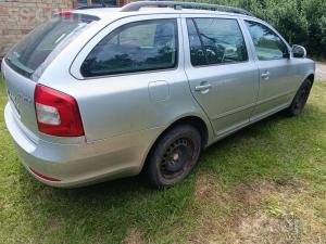 Skoda Octavia 2010 Rīga, ar dzinēja tilpumu 1.90 L un nobraukumu 203 tūkst. km par 4200 €, foto 4 vietnē AUTOMOTO.COM.LV
