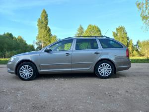 Skoda Octavia 2010 in Viljandi, with an engine capacity of 1.60 L and mileage of 348 thousand km for 4050 €, photo  on AUTOMOTO.COM.LV