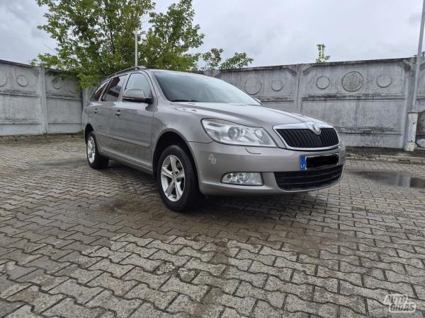 Шкода Октавия 2010 в Каунас, объемом двигателя 1.60 л и пробегом 392 тыс. км за 2900 €, фото 5 на AUTOMOTO.COM.LV