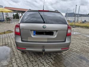 Skoda Octavia 2010 in Kaunas, with an engine capacity of 1.60 L and mileage of 392 thousand km for 2900 €, photo 9 on AUTOMOTO.COM.LV