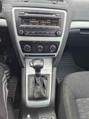 Skoda Octavia 2010 in Kaunas, with an engine capacity of 1.60 L and mileage of 392 thousand km for 2900 €, photo 13 on AUTOMOTO.COM.LV