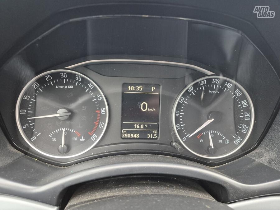 Skoda Octavia 2010 in Kaunas, with an engine capacity of 1.60 L and mileage of 392 thousand km for 2900 €, photo 14 on AUTOMOTO.COM.LV