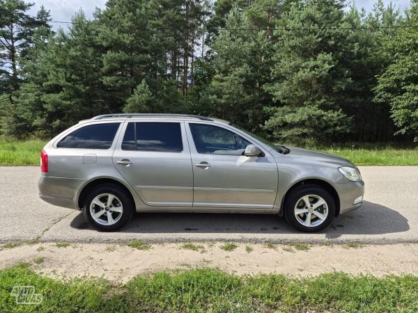 Шкода Октавия 2010 в Каунас, объемом двигателя 1.60 л и пробегом 392 тыс. км за 2700 €, фото 4 на AUTOMOTO.COM.LV
