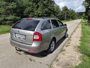 Шкода Октавия 2010 в Каунас, объемом двигателя 1.60 л и пробегом 392 тыс. км за 2700 €, фото 6 на AUTOMOTO.COM.LV