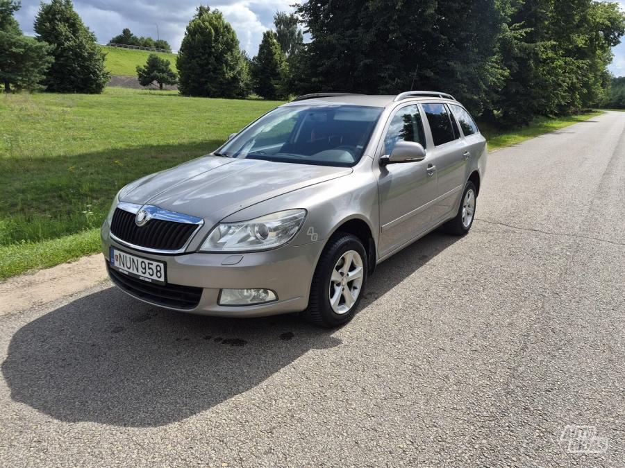 Skoda Octavia 2010 in Kaunas, with an engine capacity of 1.60 L and mileage of 392 thousand km for 2700 €, photo 1 on AUTOMOTO.COM.LV