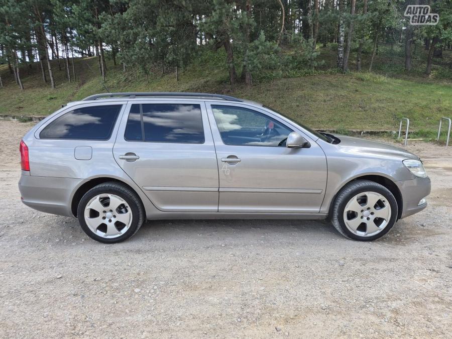 Skoda Octavia 2010 Kauņa, ar dzinēja tilpumu 1.60 L un nobraukumu 392 tūkst. km par 3200 €, foto 4 vietnē AUTOMOTO.COM.LV