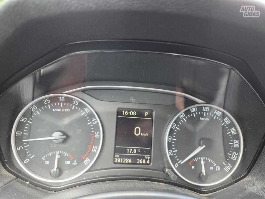 Skoda Octavia 2010 Kauņa, ar dzinēja tilpumu 1.60 L un nobraukumu 392 tūkst. km par 3200 €, foto 14 vietnē AUTOMOTO.COM.LV