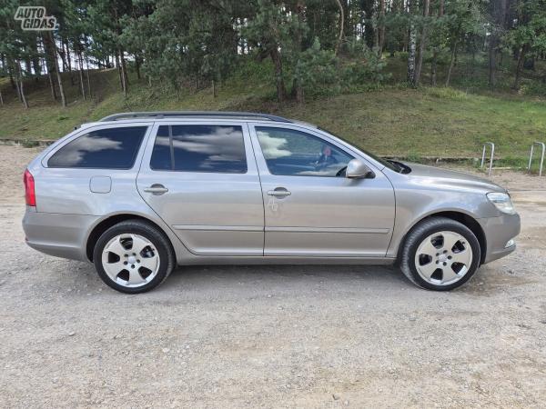 Шкода Октавия 2010 в Каунас, объемом двигателя 1.60 л и пробегом 392 тыс. км за 2500 €, фото 5 на AUTOMOTO.COM.LV