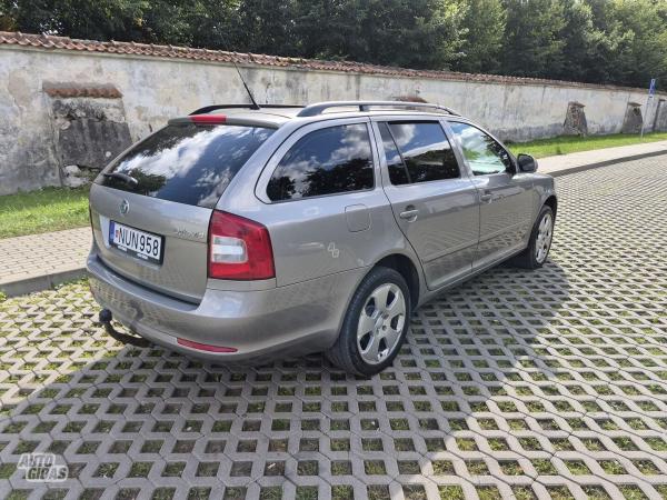 Шкода Октавия 2010 в Каунас, объемом двигателя 1.60 л и пробегом 392 тыс. км за 2500 €, фото 6 на AUTOMOTO.COM.LV