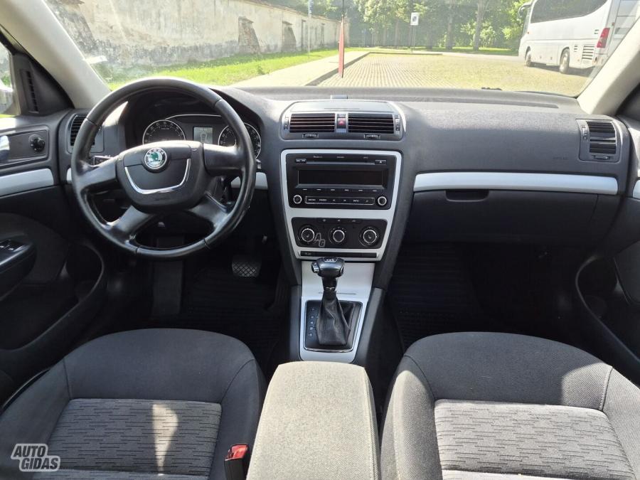 Skoda Octavia 2010 Kauņa, ar dzinēja tilpumu 1.60 L un nobraukumu 392 tūkst. km par 2500 €, foto 10 vietnē AUTOMOTO.COM.LV