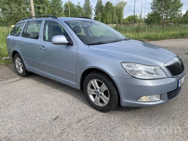 Skoda Octavia 2011 Ogre, ar dzinēja tilpumu 1.60 L un nobraukumu 293 tūkst. km par 2700 €, foto 1 vietnē AUTOMOTO.COM.LV