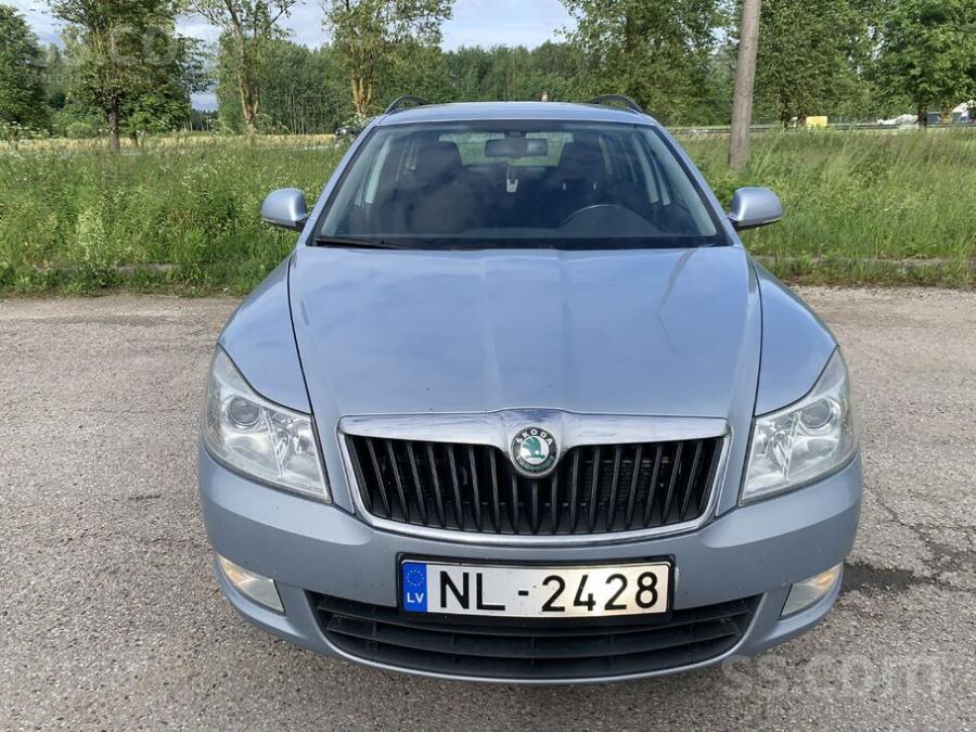 Skoda Octavia 2011 Ogre, ar dzinēja tilpumu 1.60 L un nobraukumu 293 tūkst. km par 2700 €, foto 2 vietnē AUTOMOTO.COM.LV