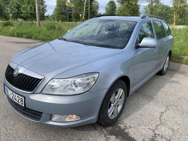 Skoda Octavia 2011 Ogre, ar dzinēja tilpumu 1.60 L un nobraukumu 293 tūkst. km par 2700 €, foto 3 vietnē AUTOMOTO.COM.LV