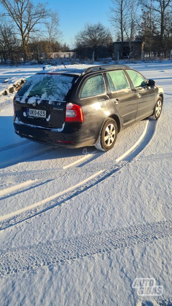 Skoda Octavia 2011 Radviliškis, ar dzinēja tilpumu 1.60 L un nobraukumu 310 tūkst. km par 2000 €, foto 3 vietnē AUTOMOTO.COM.LV