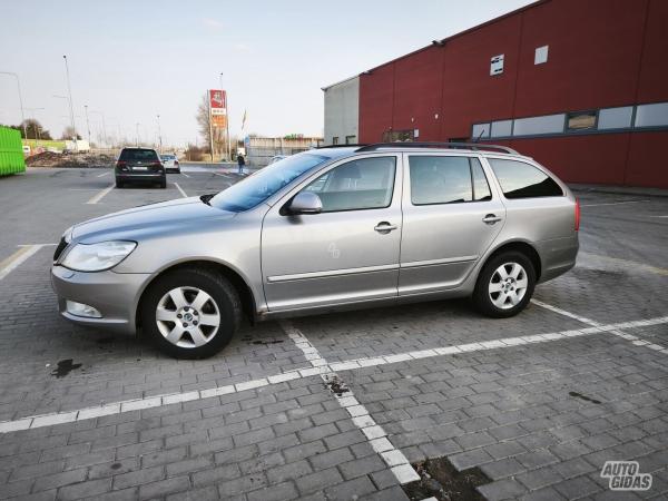 Skoda Octavia 2011 Viļņa, ar dzinēja tilpumu 1.40 L un nobraukumu 242 tūkst. km par 3700 €, foto 2 vietnē AUTOMOTO.COM.LV