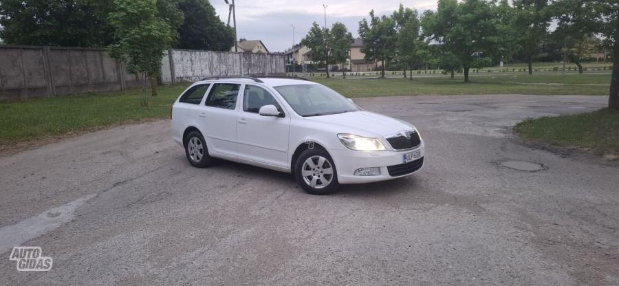 Skoda Octavia 2011 in Mazeikiai, with an engine capacity of 1.80 L and mileage of 226 thousand km for 2399 €, photo 1 on AUTOMOTO.COM.LV