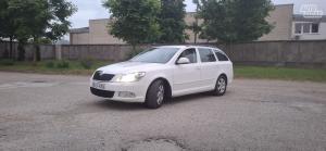 Skoda Octavia 2011 in Mazeikiai, with an engine capacity of 1.80 L and mileage of 226 thousand km for 2399 €, photo 4 on AUTOMOTO.COM.LV