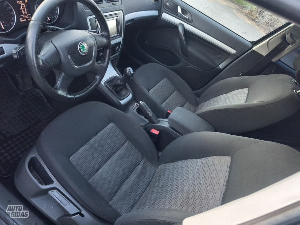 Skoda Octavia 2011 Viļņa, ar dzinēja tilpumu 1.60 L un nobraukumu 405 tūkst. km par 2000 €, foto 8 vietnē AUTOMOTO.COM.LV