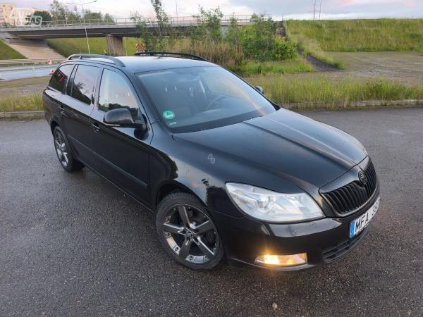 Skoda Octavia 2011 Viļņa, ar dzinēja tilpumu 1.60 L un nobraukumu 405 tūkst. km par 2000 €, foto 1 vietnē AUTOMOTO.COM.LV
