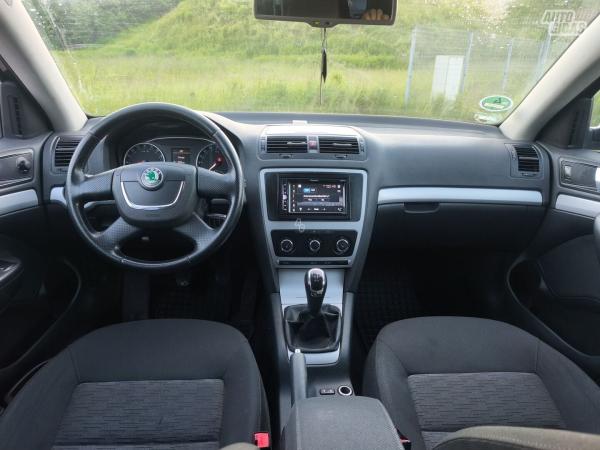 Skoda Octavia 2011 Viļņa, ar dzinēja tilpumu 1.60 L un nobraukumu 405 tūkst. km par 2000 €, foto 9 vietnē AUTOMOTO.COM.LV