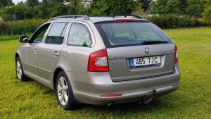 Skoda Octavia 2011 in Johvi, with an engine capacity of 1.60 L and mileage of 176 thousand km for 3500 €, photo 9 on AUTOMOTO.COM.LV