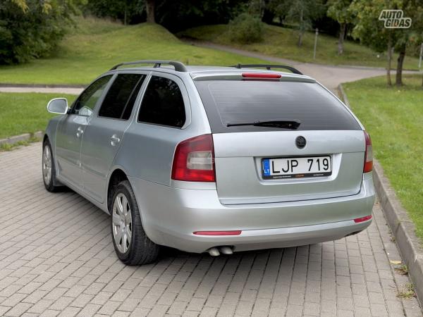 Skoda Octavia 2011 Viļņa vietnē Skoda Octavia 2011 Viļņa, ar dzinēja tilpumu 2.00 L un nobraukumu 286 tūkst. km par 2850 €, foto 6 vietnē AUTOMOTO.COM.LV