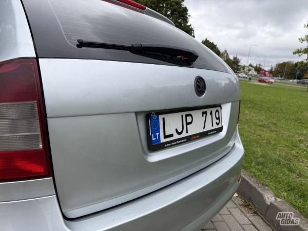 Skoda Octavia 2011 Viļņa vietnē Skoda Octavia 2011 Viļņa, ar dzinēja tilpumu 2.00 L un nobraukumu 286 tūkst. km par 2850 €, foto 9 vietnē AUTOMOTO.COM.LV