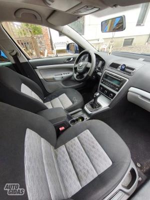 Skoda Octavia 2011 in Sakiai, with an engine capacity of 1.60 L and mileage of 263 thousand km for 1600 €, photo 14 on AUTOMOTO.COM.LV