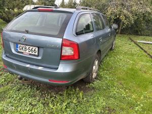 Skoda Octavia 2011 in Marijampole, with an engine capacity of 1.60 L and mileage of 379 thousand km for 2299 €, photo 5 on AUTOMOTO.COM.LV