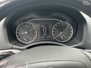 Skoda Octavia 2011 in Marijampole, with an engine capacity of 1.60 L and mileage of 379 thousand km for 2299 €, photo 7 on AUTOMOTO.COM.LV