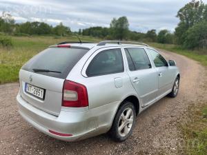 Skoda Octavia 2012 in Rezekne, with an engine capacity of 1.60 L and mileage of 372 thousand km for 1800 €, photo 9 on AUTOMOTO.COM.LV